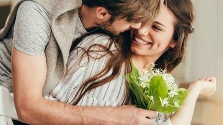 How To Be Romantic - 12 Easy Ways To Be More Romantic