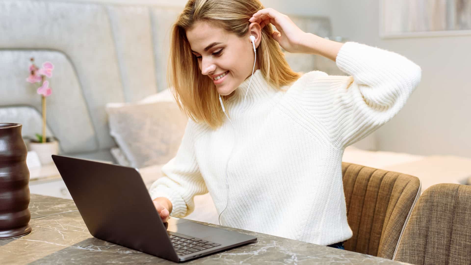 50 Business Quotes To Speed Up Your Biz Success